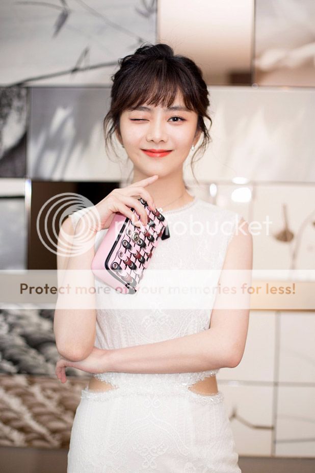 Tan Song Yun celebrates 27th Birthday with fans | A Virtual Voyage