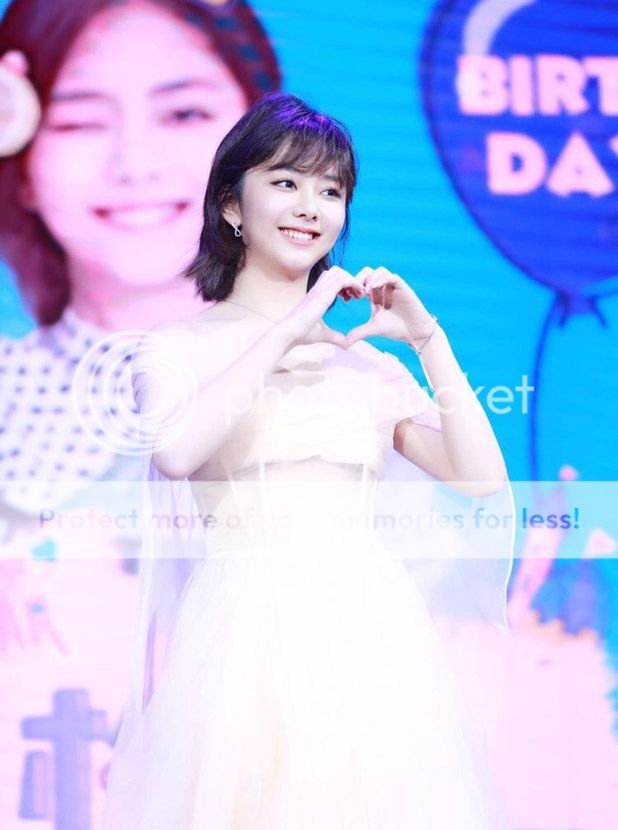 Tan Song Yun celebrates 27th Birthday with fans | A Virtual Voyage